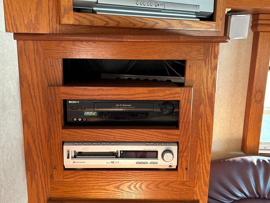 Haulmark Pro-line Stacker/ Sport Deck Toter for Sale in porter, TX ...