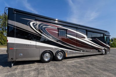 2022 Tiffin Allegro Bus 45 OPP for Sale in BRADENTON, FL | RacingJunk