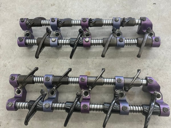 Hemi Rocker Arms. Fuel Heads for Sale in New Hudson , MI | RacingJunk