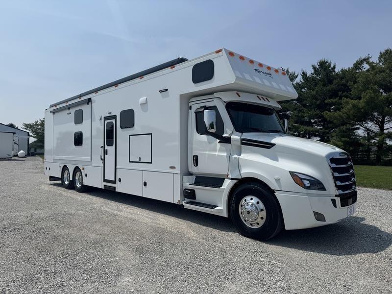 2026 Renegade 45CBF Motorcoach for Sale in Scott City, MO | RacingJunk