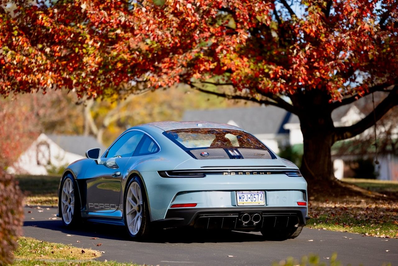 I saw a Shore Blue 992 yesterday for the first time! - Rennlist ...