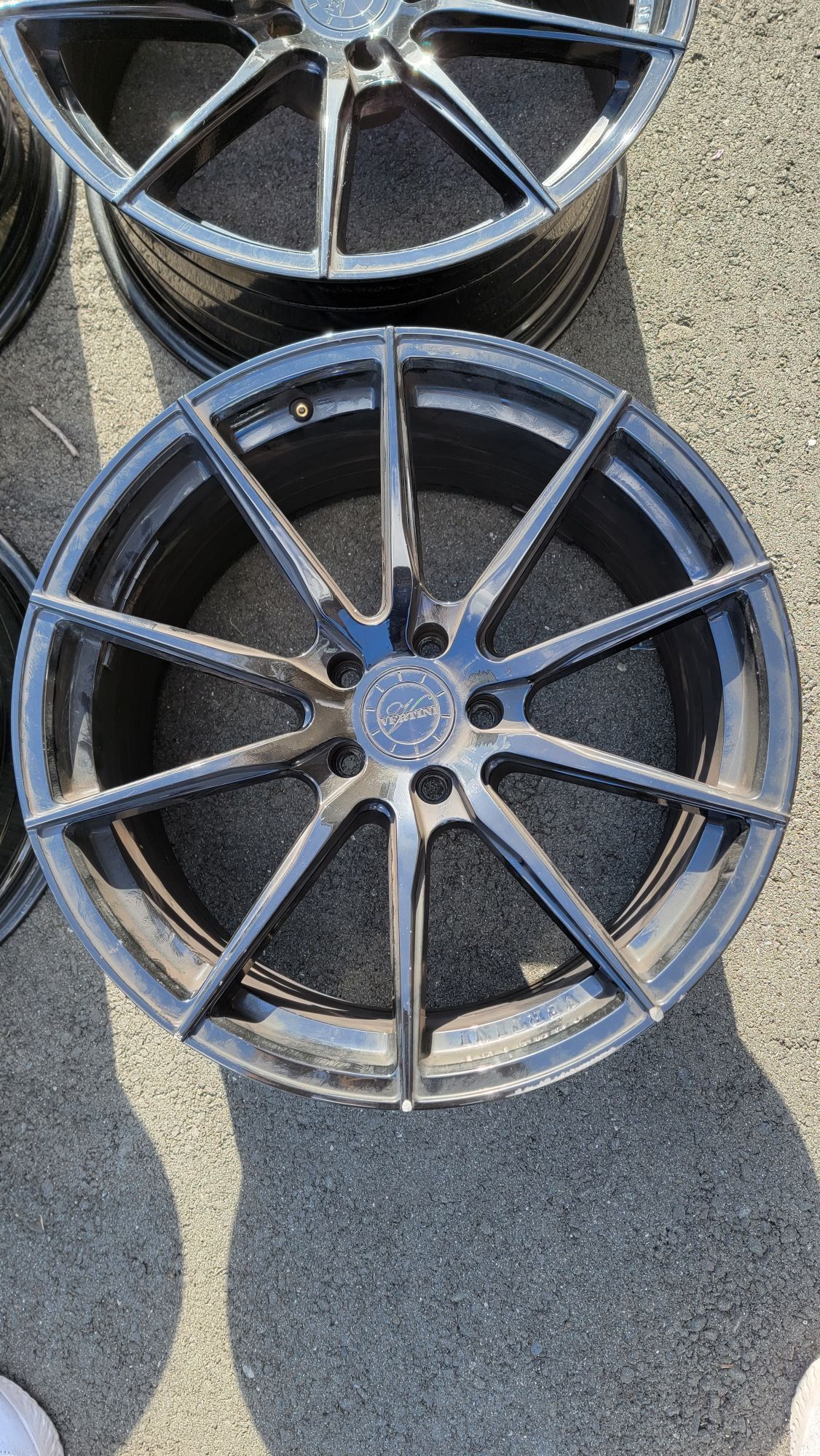 4x Vertini RF1.1 Black Gloss Rims 19x9.5 +24 - will fit over stock Audi ...