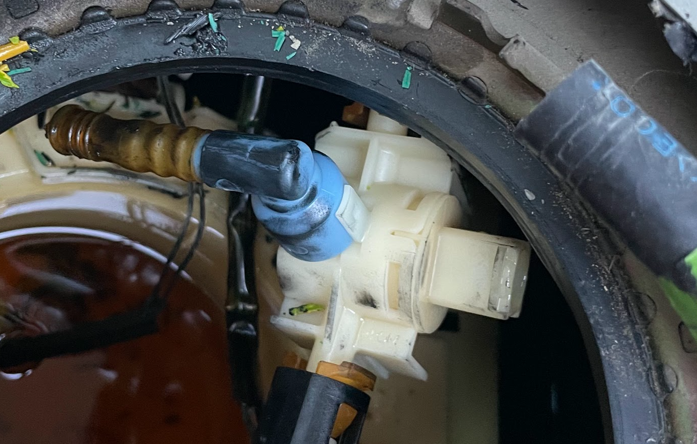 Help ! 2004 A6 Quattro 3.0 internal tank fuel lines - AudiWorld Forums