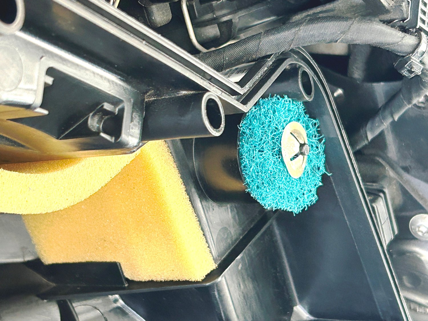 3.2L Engine Air Filter Housing? - AudiWorld Forums