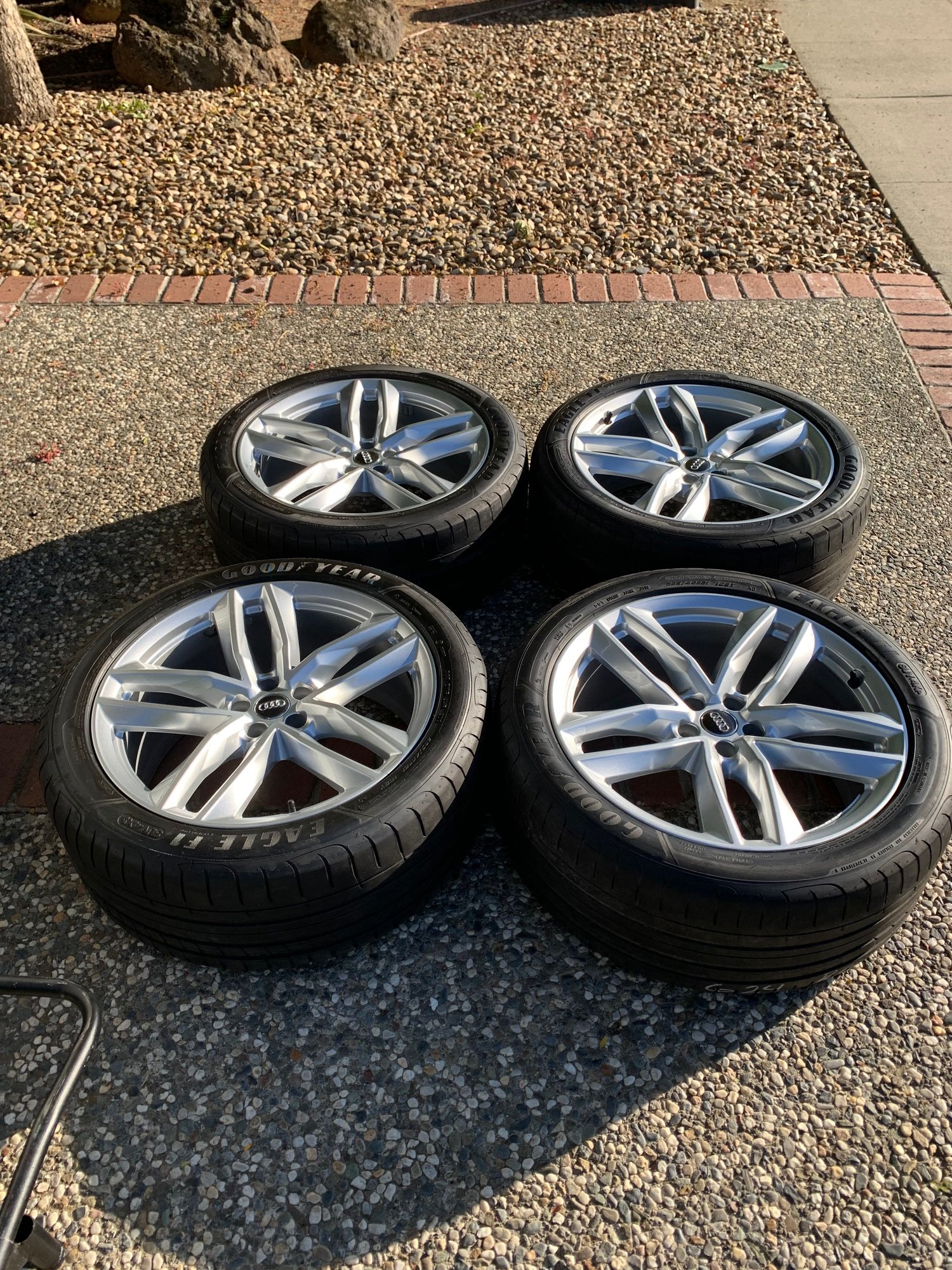 Audi Q7 21" RS Wheels & Tires (set of 4) for Sale (off of 2017 Prestige ...