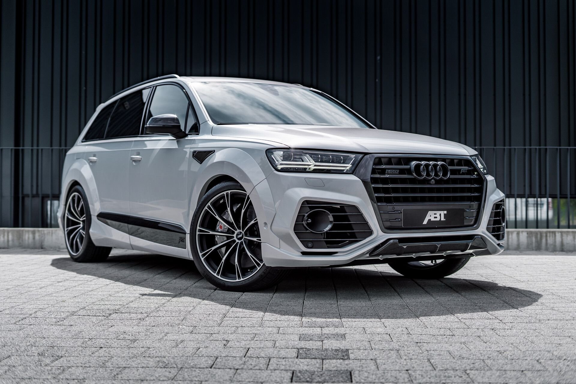 Audi ABT SQ7, Which version is better in your opinon? - AudiWorld Forums
