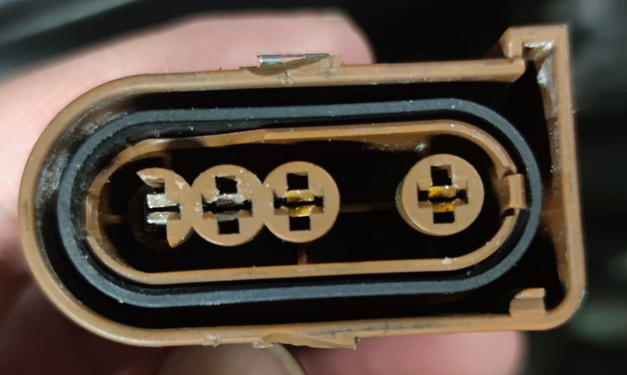 Vehicle side brown O2 Sensor connector 3A0973304A - AudiWorld Forums