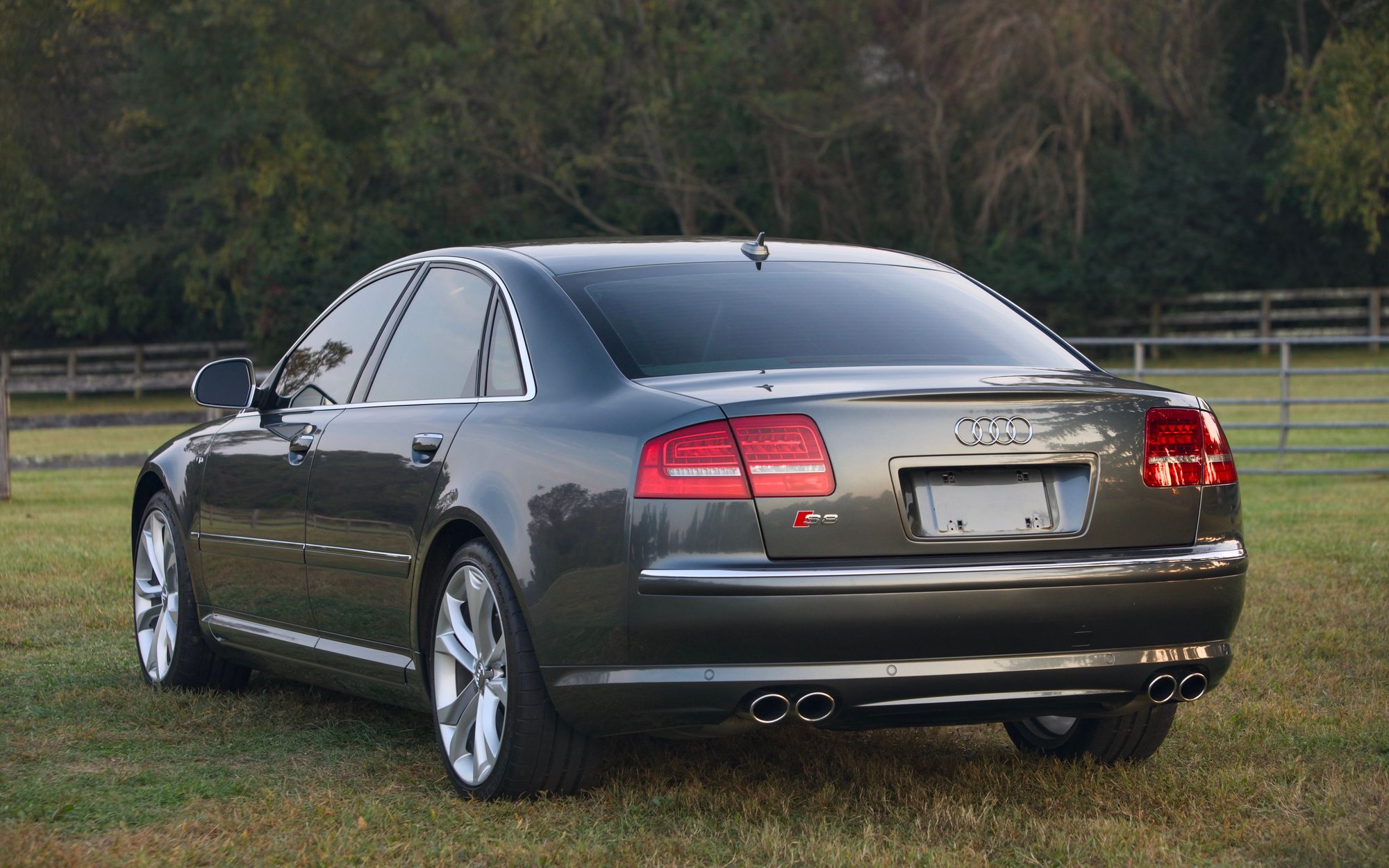 On BringATrailer Now: 2008 Audi S8 with 79kmi - AudiWorld Forums