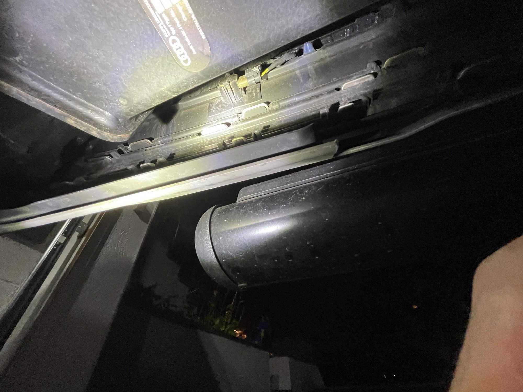 2021 Q7 back parking sensor falls out - AudiWorld Forums