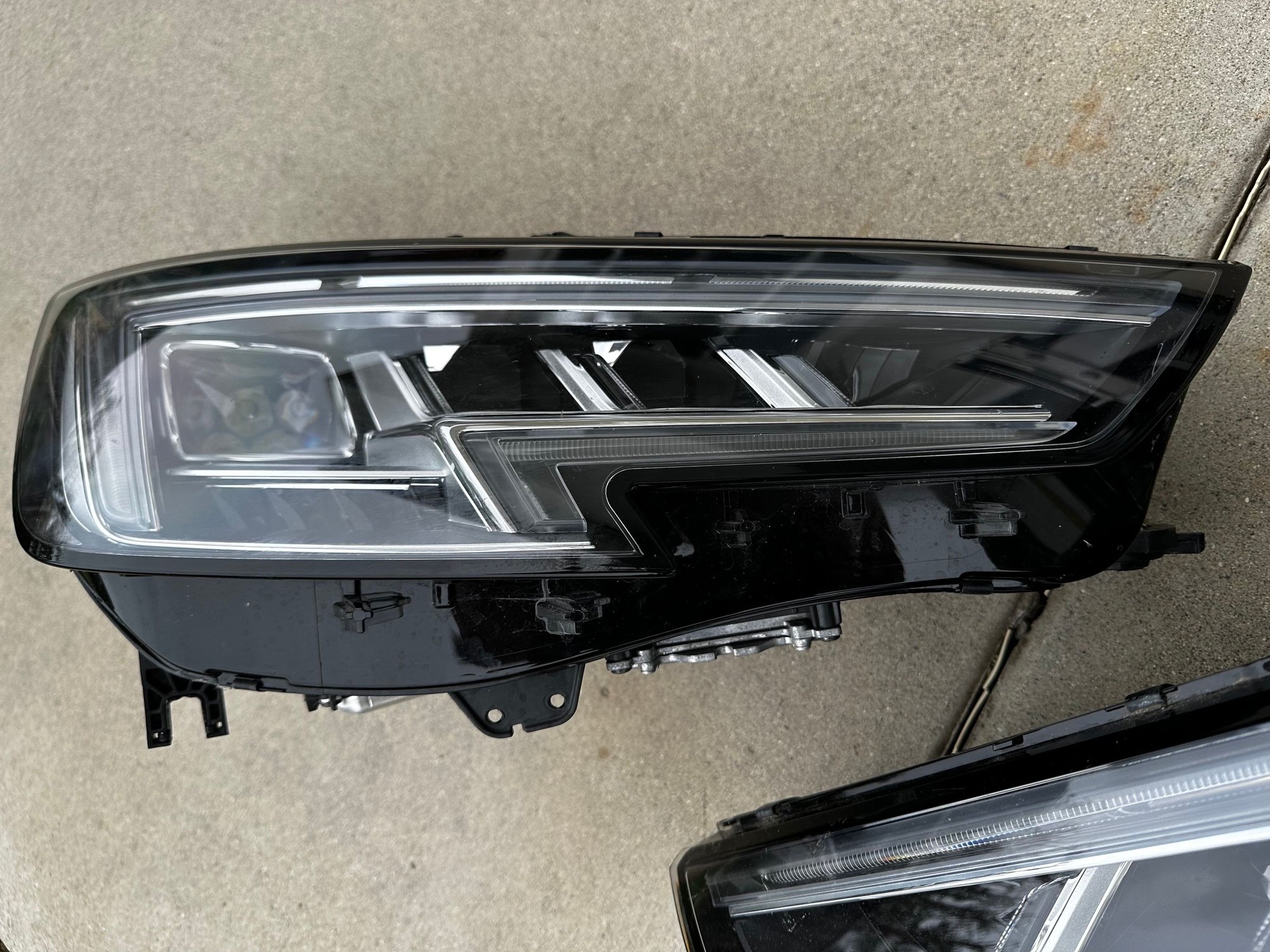 2017 B9 A4 Full Matrix LED Headlight - AudiWorld Forums