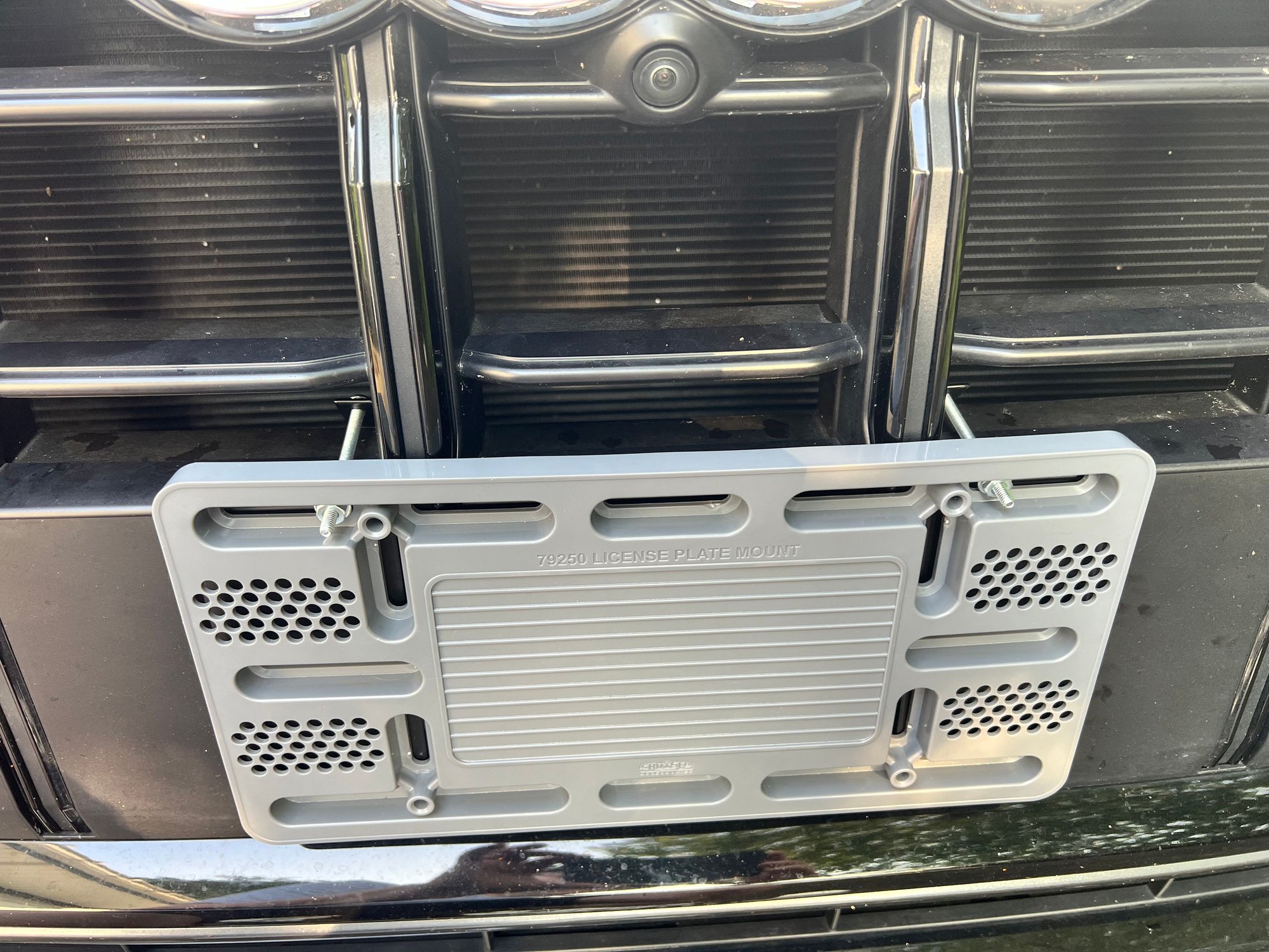 Mounting a front license plate - AudiWorld Forums