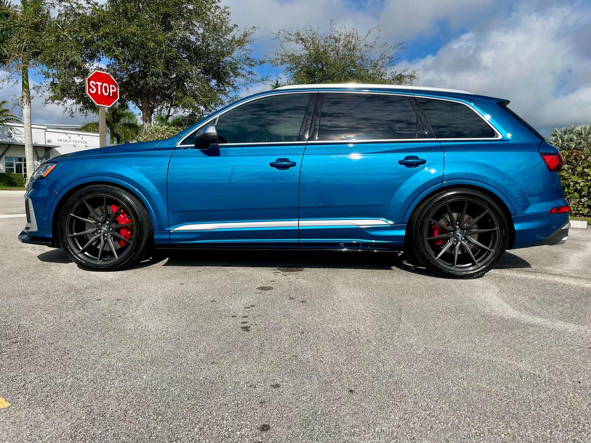 2022 SQ7 in Audi Exclusive Atoll Blue - AudiWorld Forums