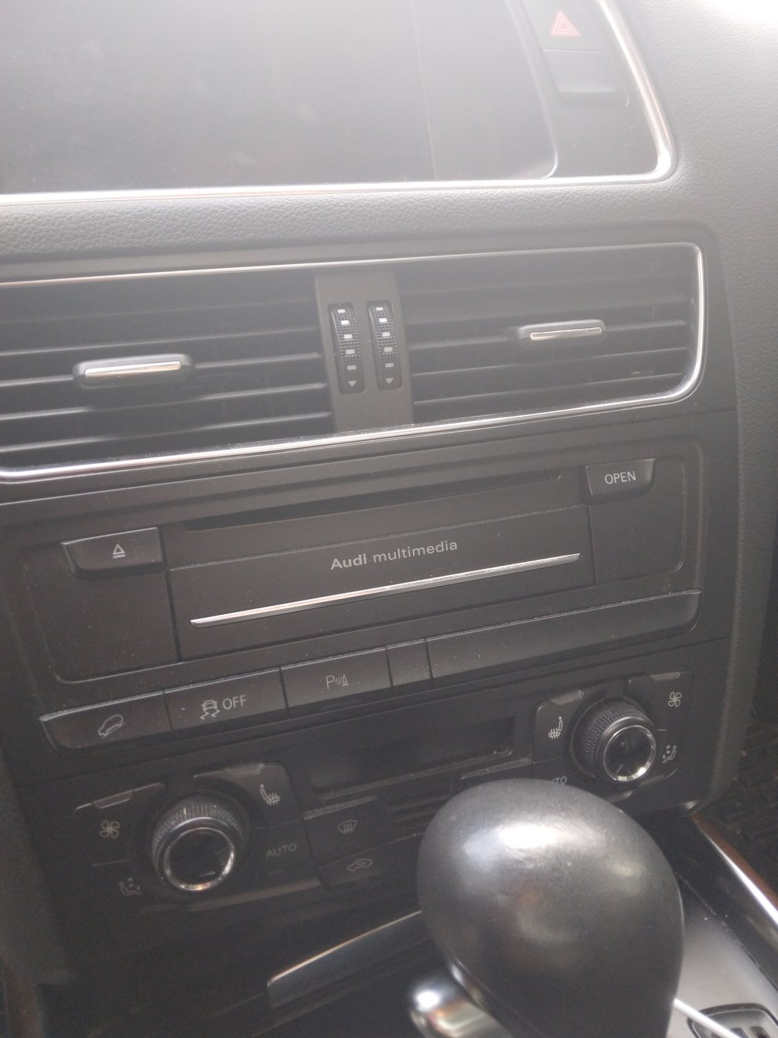 2011 audi q5 Quattro 2.0T radio, no sound - AudiWorld Forums
