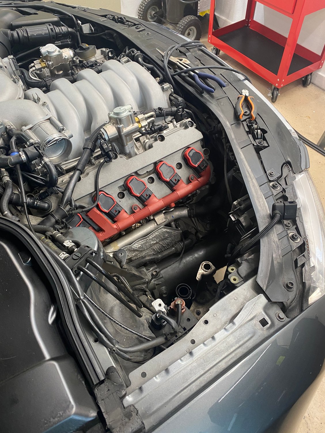 V10 engine mount replacement procedure needed - AudiWorld Forums