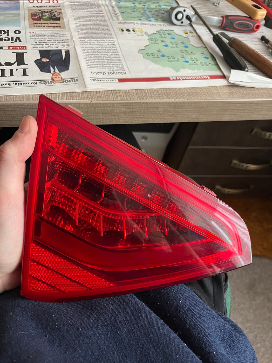 Audi a5 tail light teardown - AudiWorld Forums