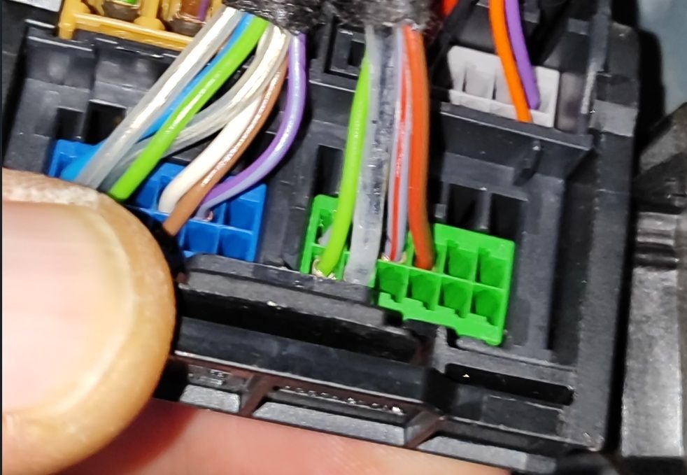 USB port retrofit - Page 18 - AudiWorld Forums