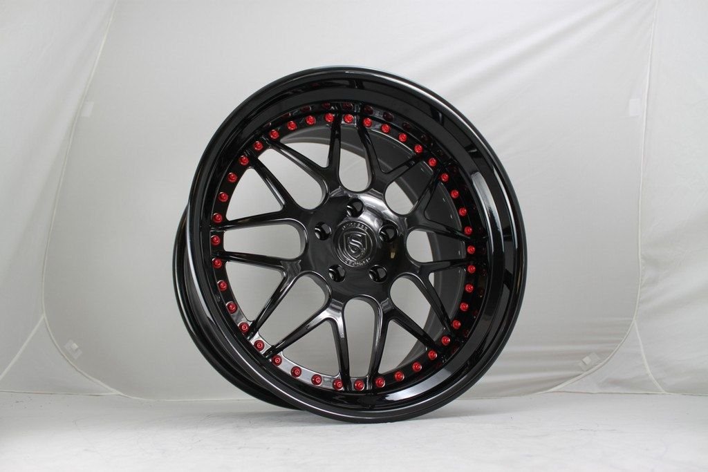 Step Lip Mesh 8 | Custom Black/Red set up - CorvetteForum - Chevrolet ...