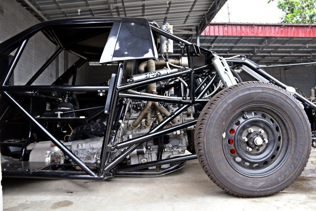 Full Tubular Mid LS9 Engine 4WD Race Truck | race-deZert