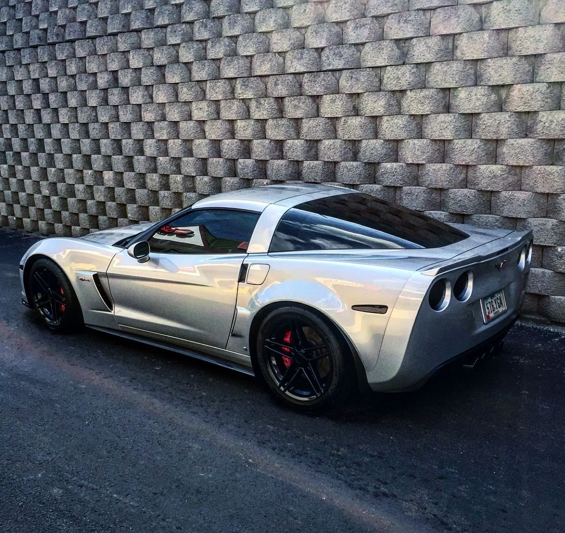 2007 Silver C6 Z06 Fully bolted up with H/C and built bottom end. 34k ...