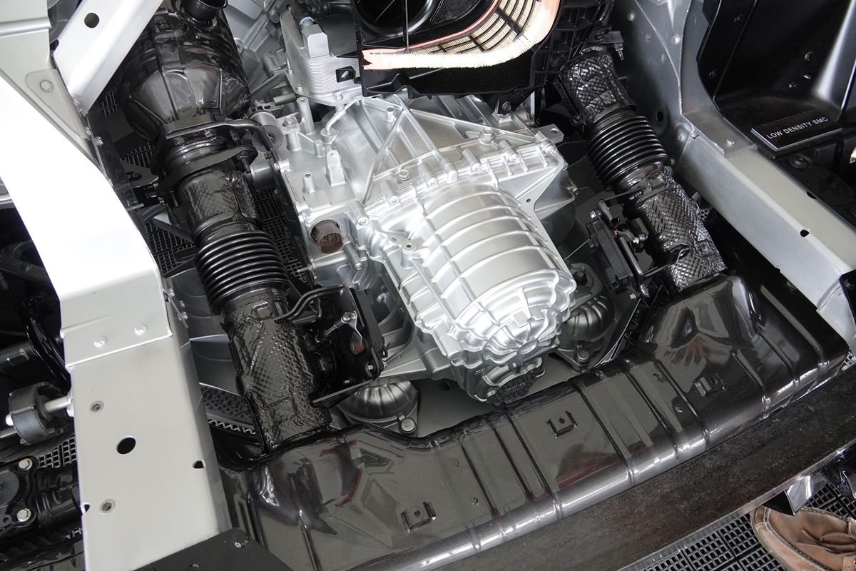 When you start taking something on your C8 apart, these cutaway C8 pics ...