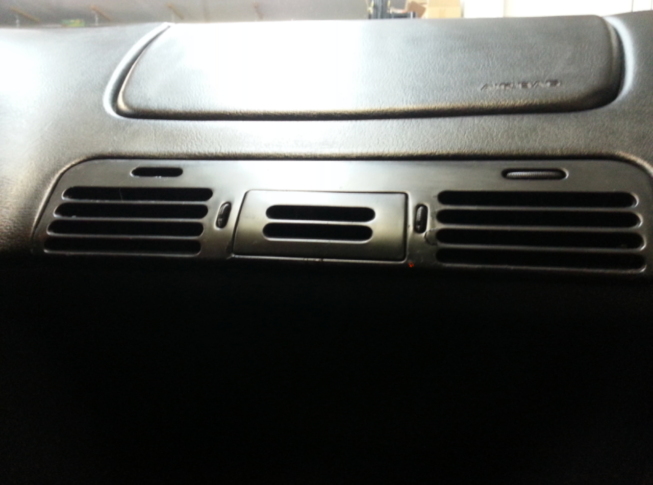 WTB (Want To Buy) 94-96 Corvette C4 RH Passenger Dash Air Vent ...
