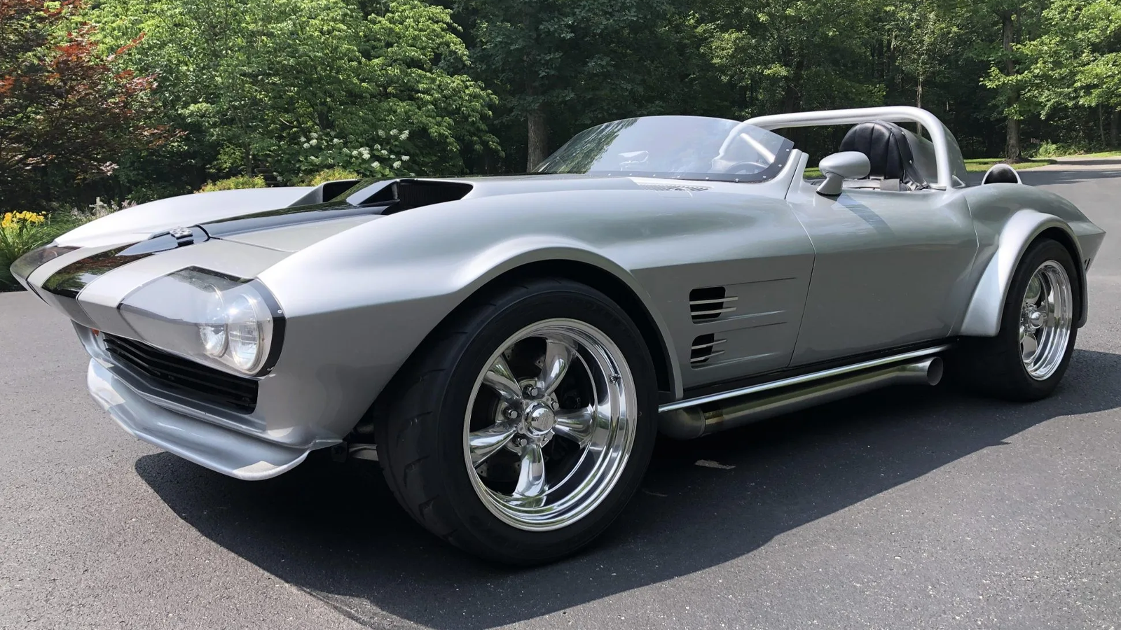 Crazy C2 Grand Sport Replica Build Comes With Robust Power ...