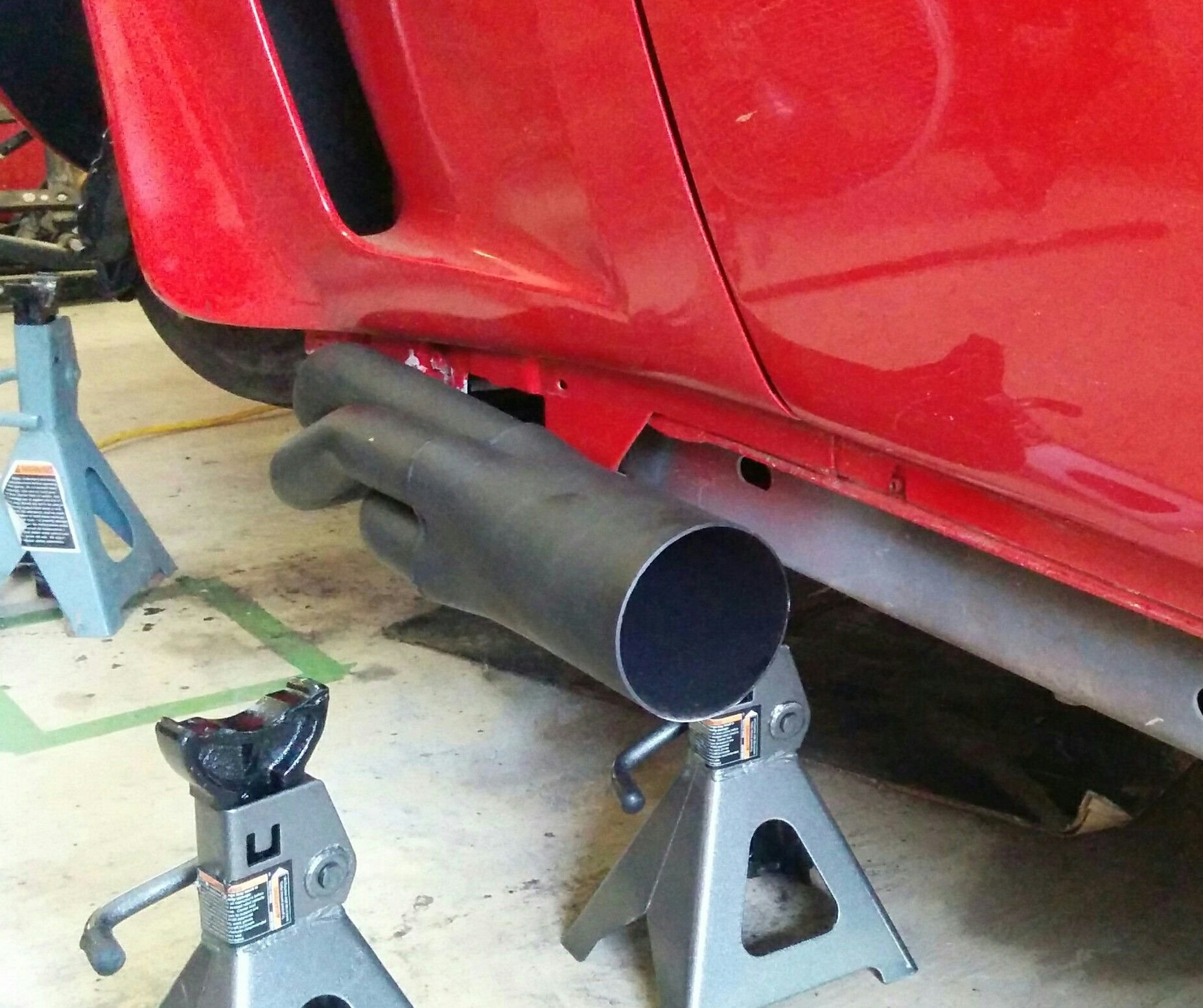 Hooker 2224 Headers on a 77 - CorvetteForum - Chevrolet Corvette Forum ...