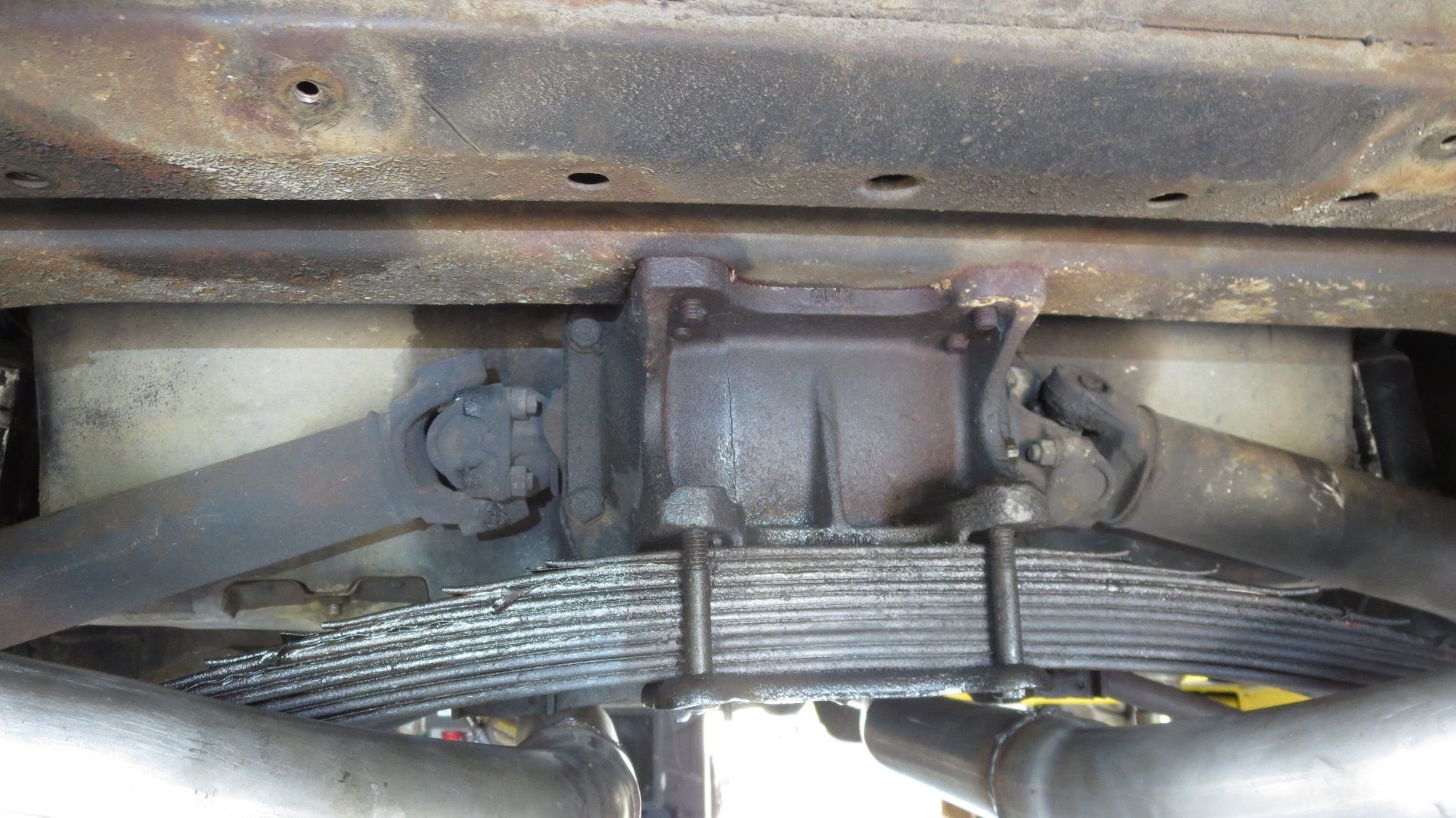 79 - Rear end differential cover cracked - CorvetteForum - Chevrolet ...