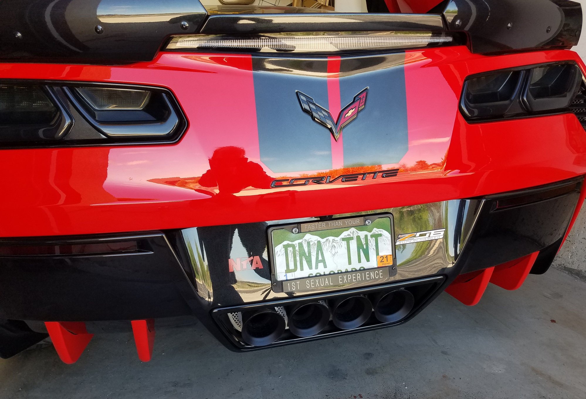 let's see pics of your Z06 decals on the rear end - Page 3 ...
