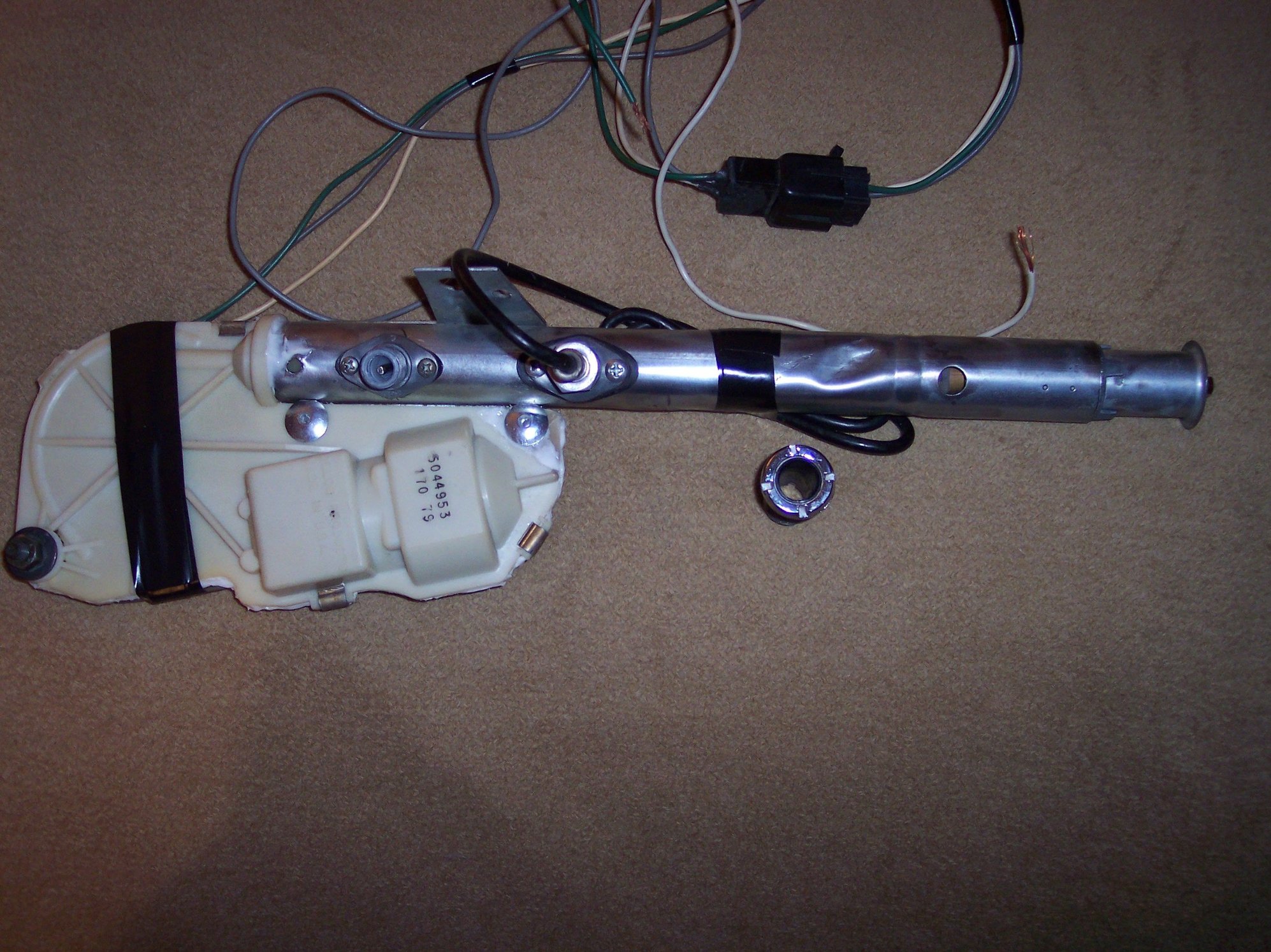 FS (For Sale) FS late79-82 AM FM CB power antenna - CorvetteForum ...