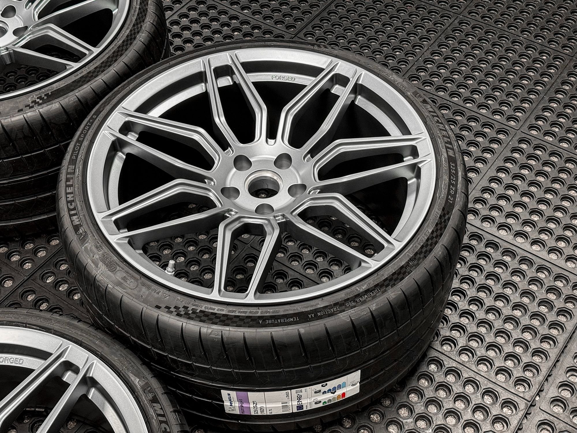 C8Z & C8E 1pc Monoblock Forged - Corvette C8 Z06 and Eray - Wheel ...