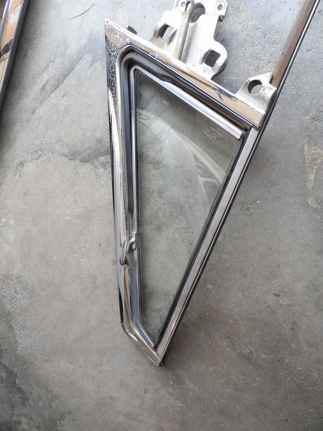 FS (For Sale) 63-67 Convertible Vent Window Frames with Glass ...