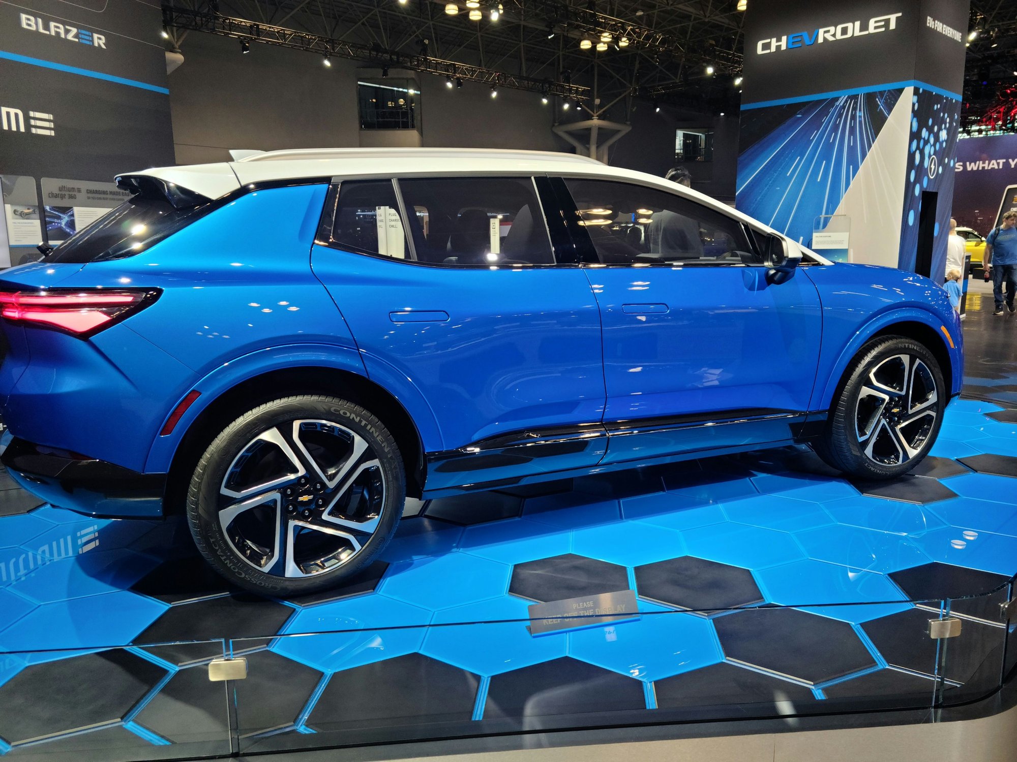 NYC Auto Show with E-Ray, Z06 and new Riptide Blue on the Equinox ...