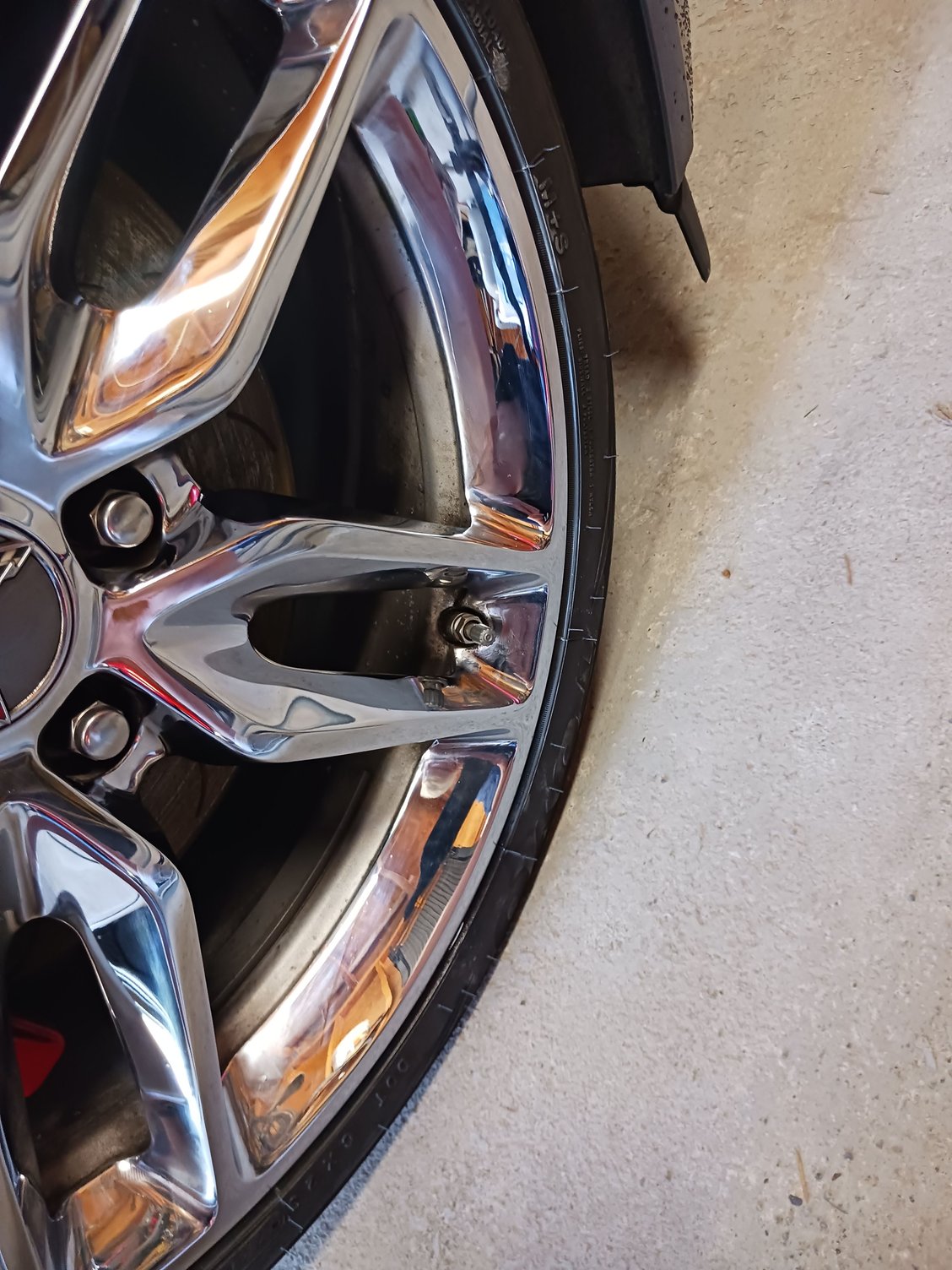 2014 Z51 Chrome Wheel Pitting - CorvetteForum - Chevrolet Corvette ...