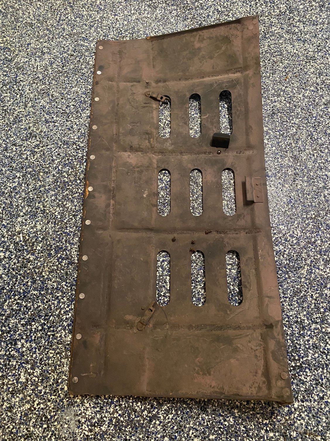 FS (For Sale) Free: Rear window shelf holder - CorvetteForum ...