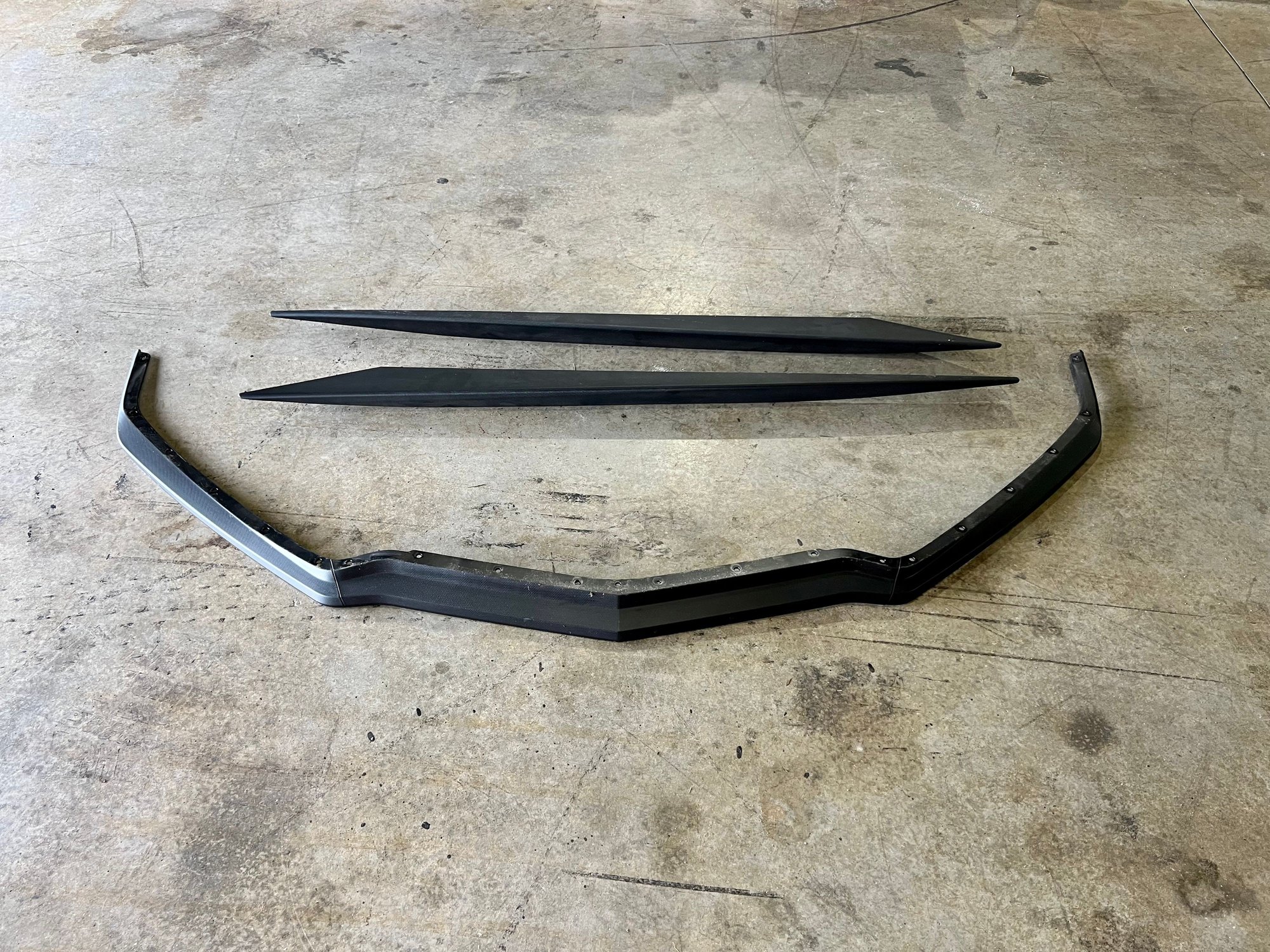 FS (For Sale) 22 C8 GM front splitter and side skirts - CorvetteForum ...