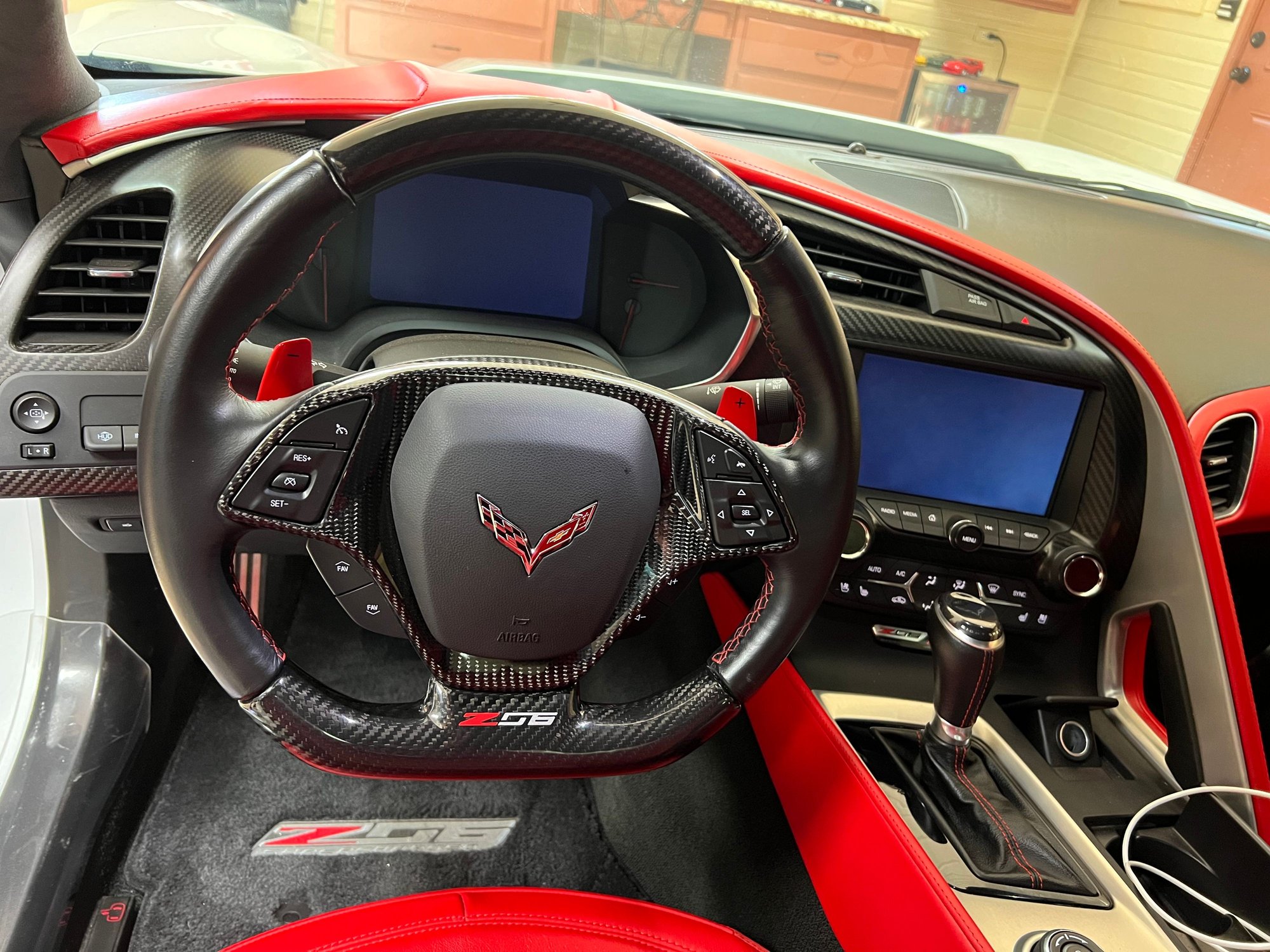 FS (For Sale) 16 c7 z06 Arctic White Red Interior a8 3lz 14k miles ...