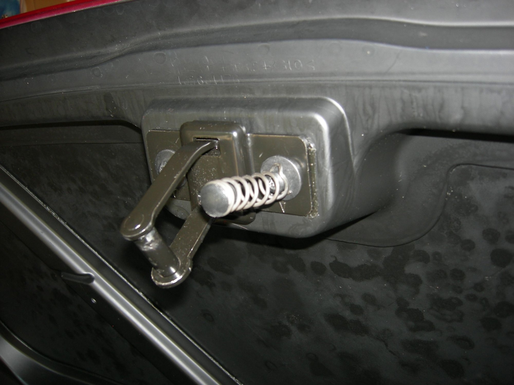 Trunk Pop Up Spring. - CorvetteForum - Chevrolet Corvette Forum Discussion