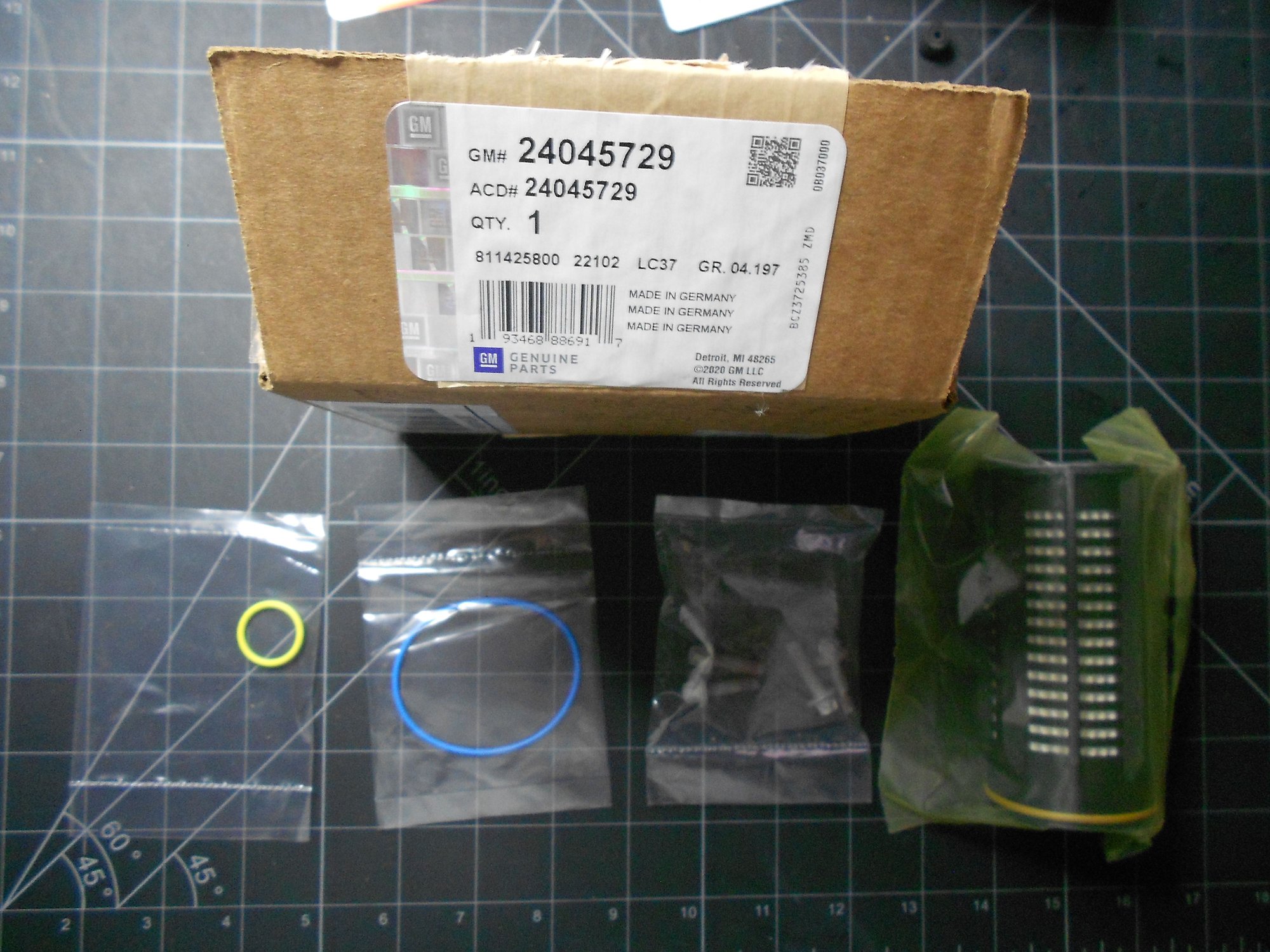 FS (For Sale) new GM 24045729 DCT Filter kit complete. $125 incl ...