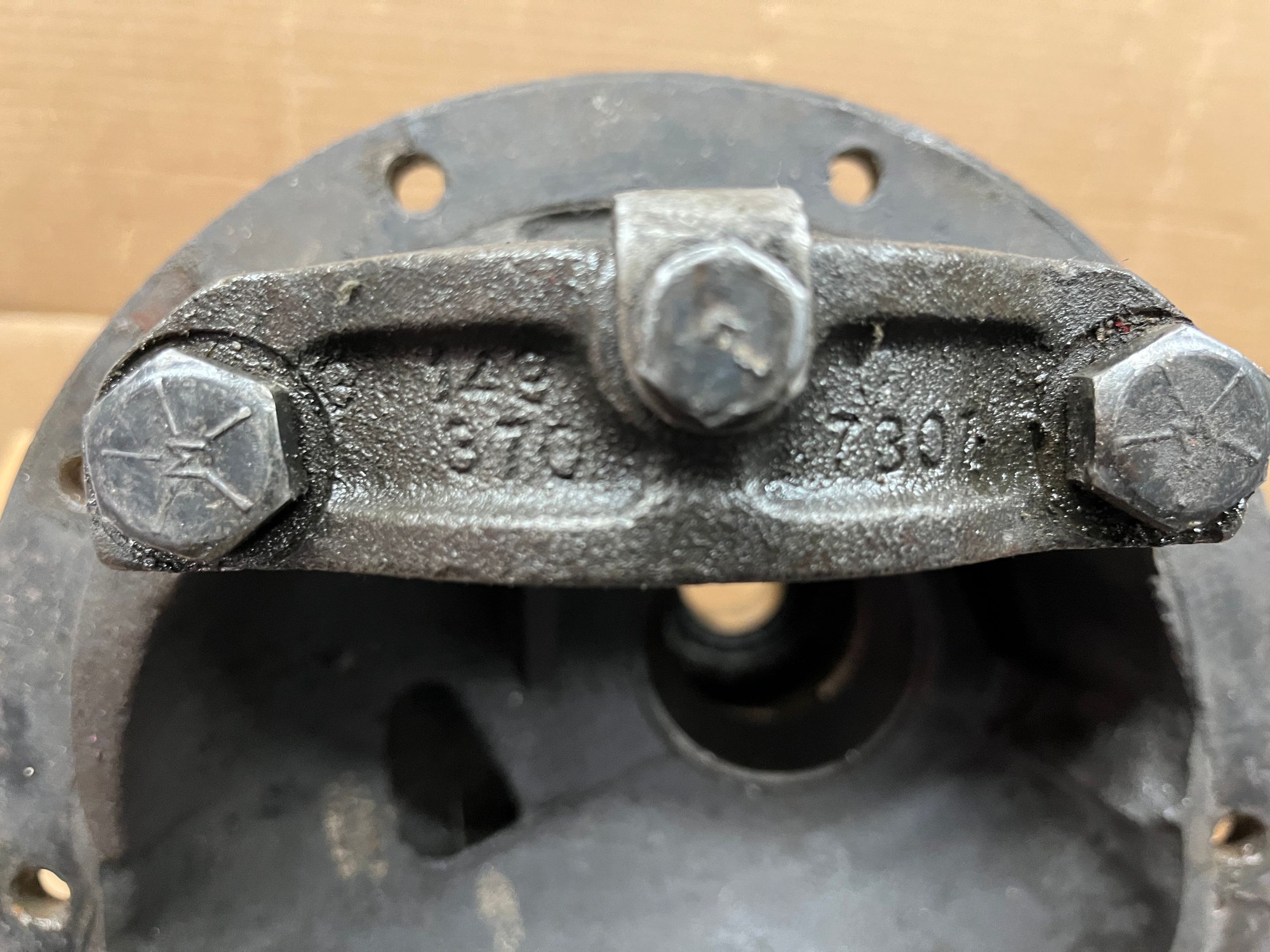 FS (For Sale) 1962 Corvette Used 3789812 Posi Rear End Empty Case w ...