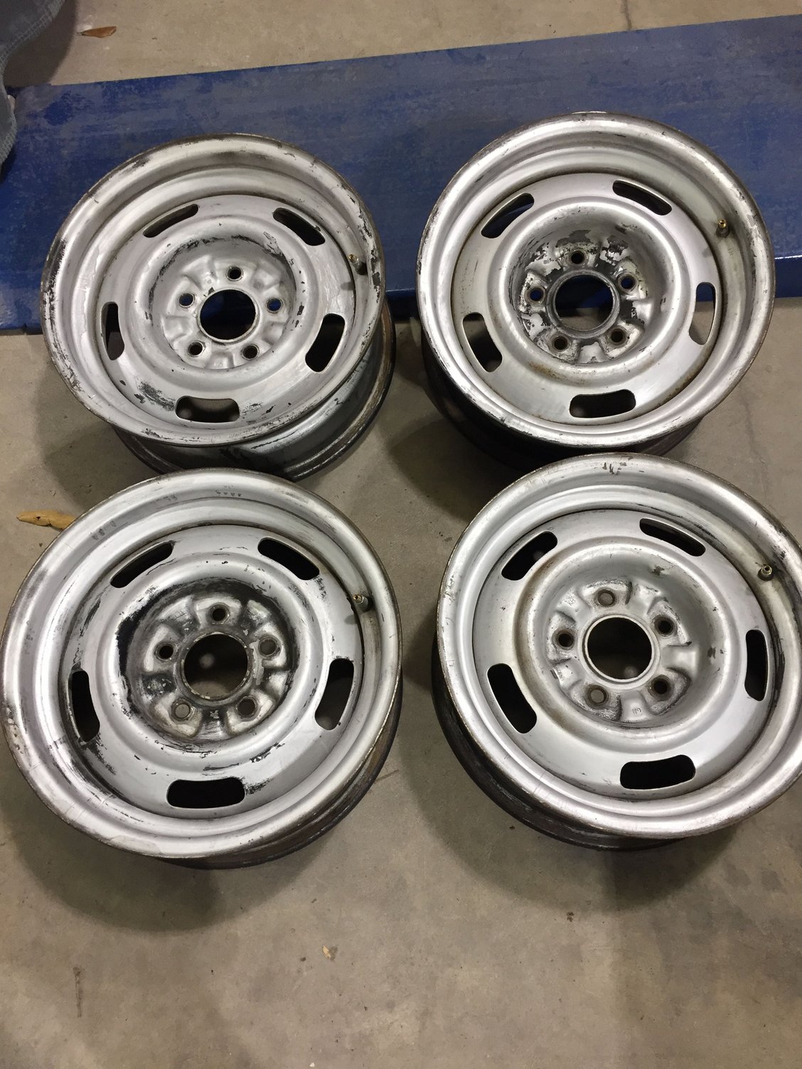 FS (For Sale) (5) 1967 Large DC Rallys wheels with rings and caps ...