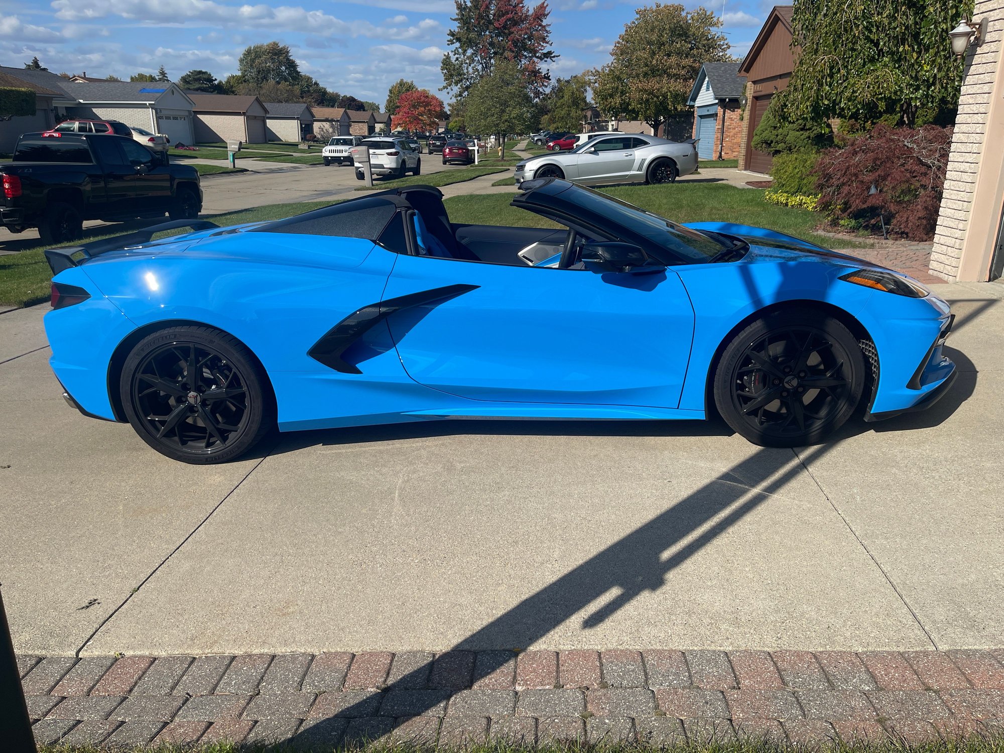 SOLD - 2022 Rapid Blue 3LT Z51 Convertible with 3,112 miles ...