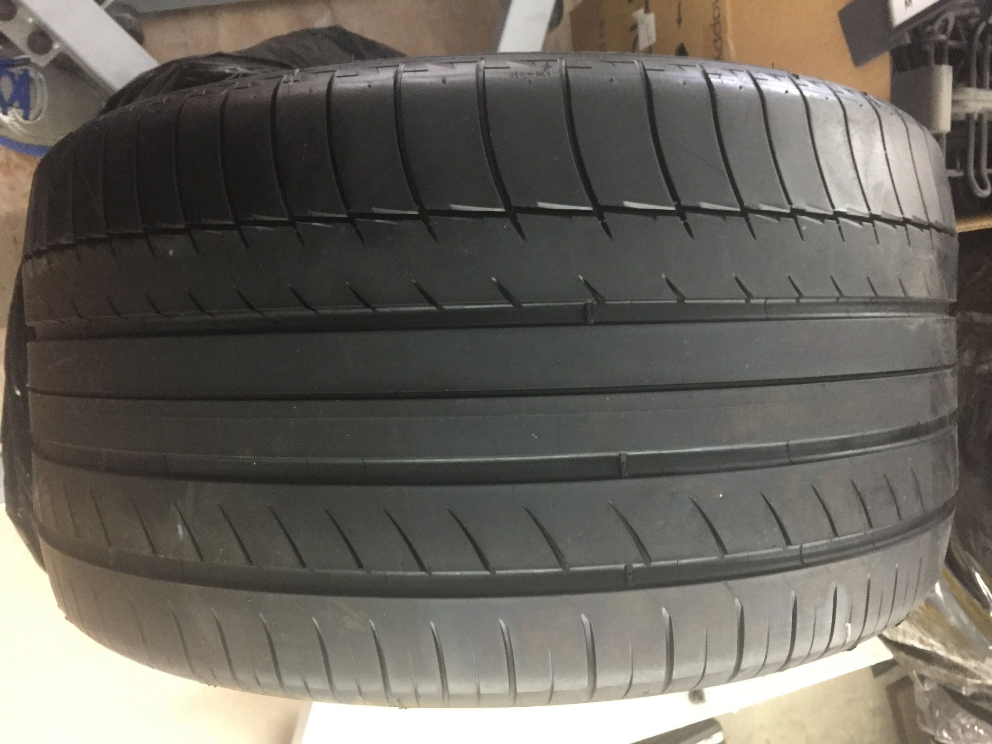 FS (For Sale) 1 Michelin Pilot Sport PS2 285/30/18 tire - CorvetteForum ...