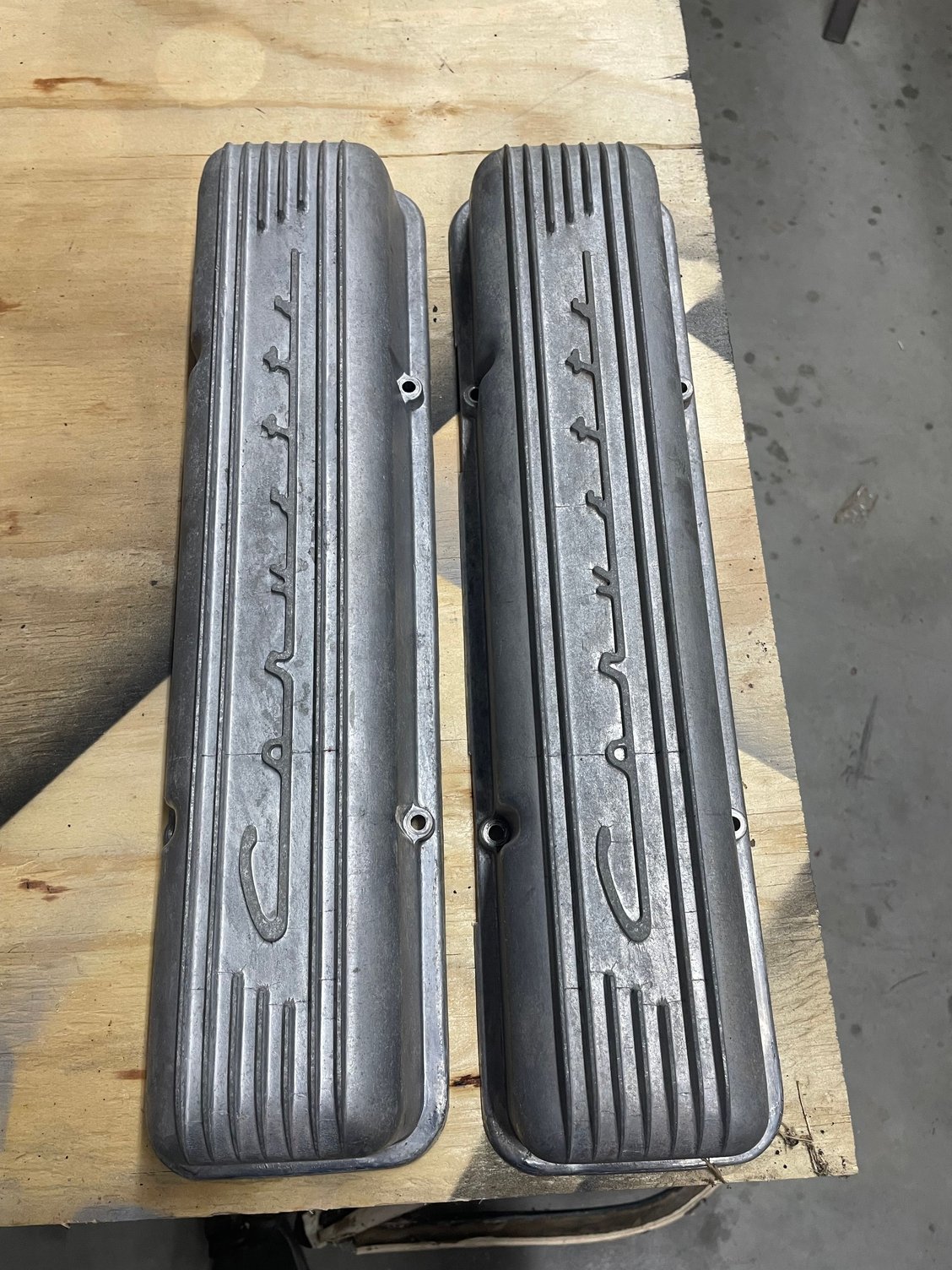 FS (For Sale) 7 fin aluminum corvette script valve covers ...