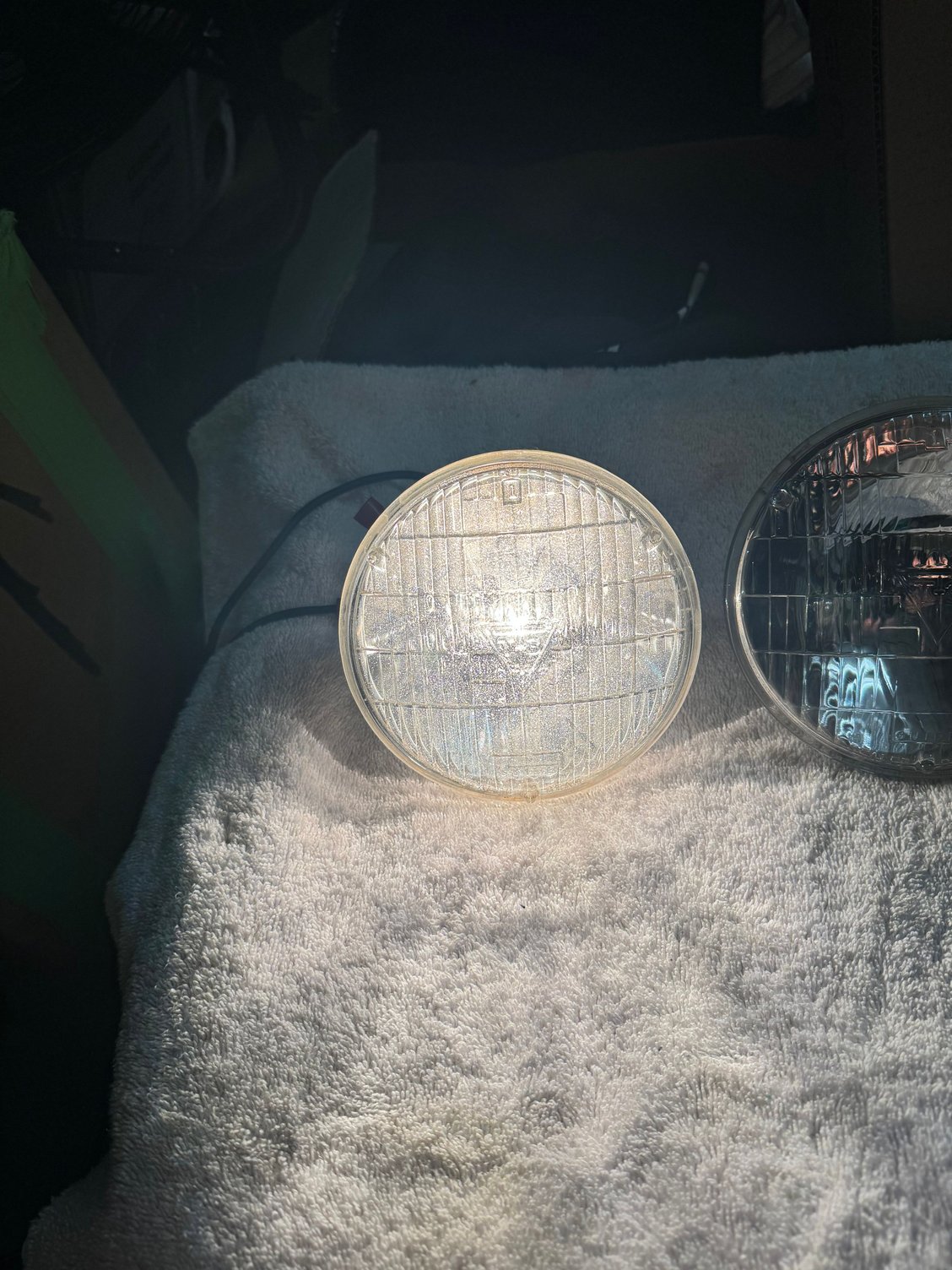 FS (For Sale) T3 bulbs 60 to 67 no lines in triangle 2 prongs ...