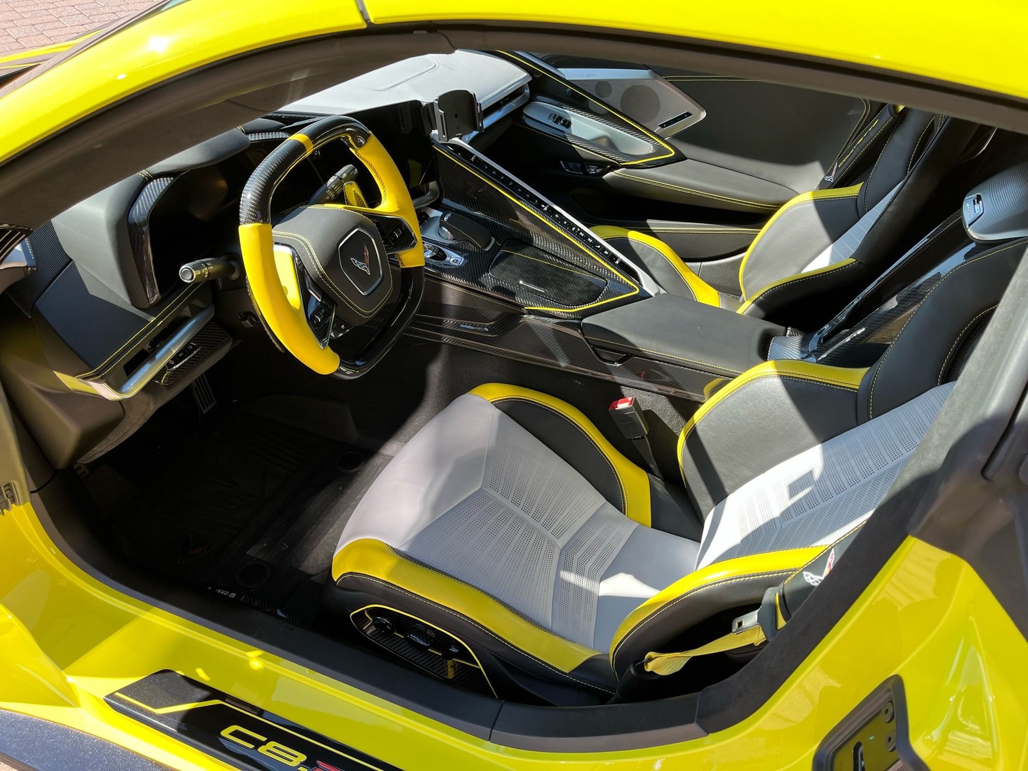 Official Accelerate Yellow Metallic Color Thread - Page 34 ...