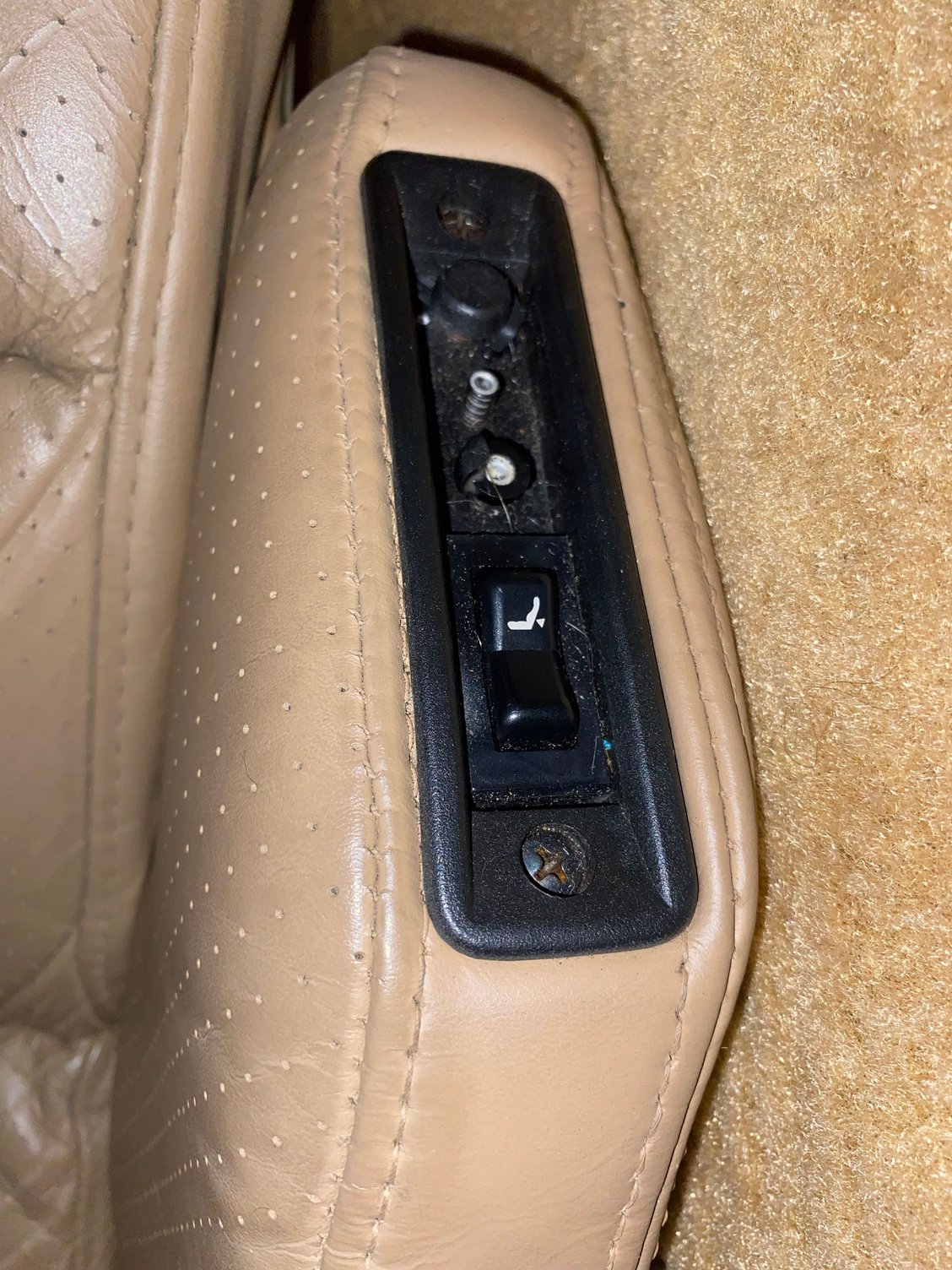 Sport Seat Lumbar Support Switch 1986 - CorvetteForum - Chevrolet ...