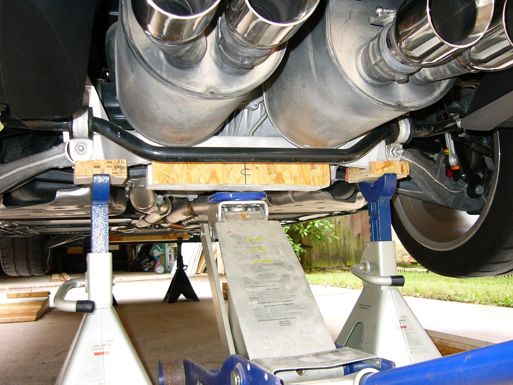 Jacking up a C6 and using jack stands - CorvetteForum - Chevrolet ...