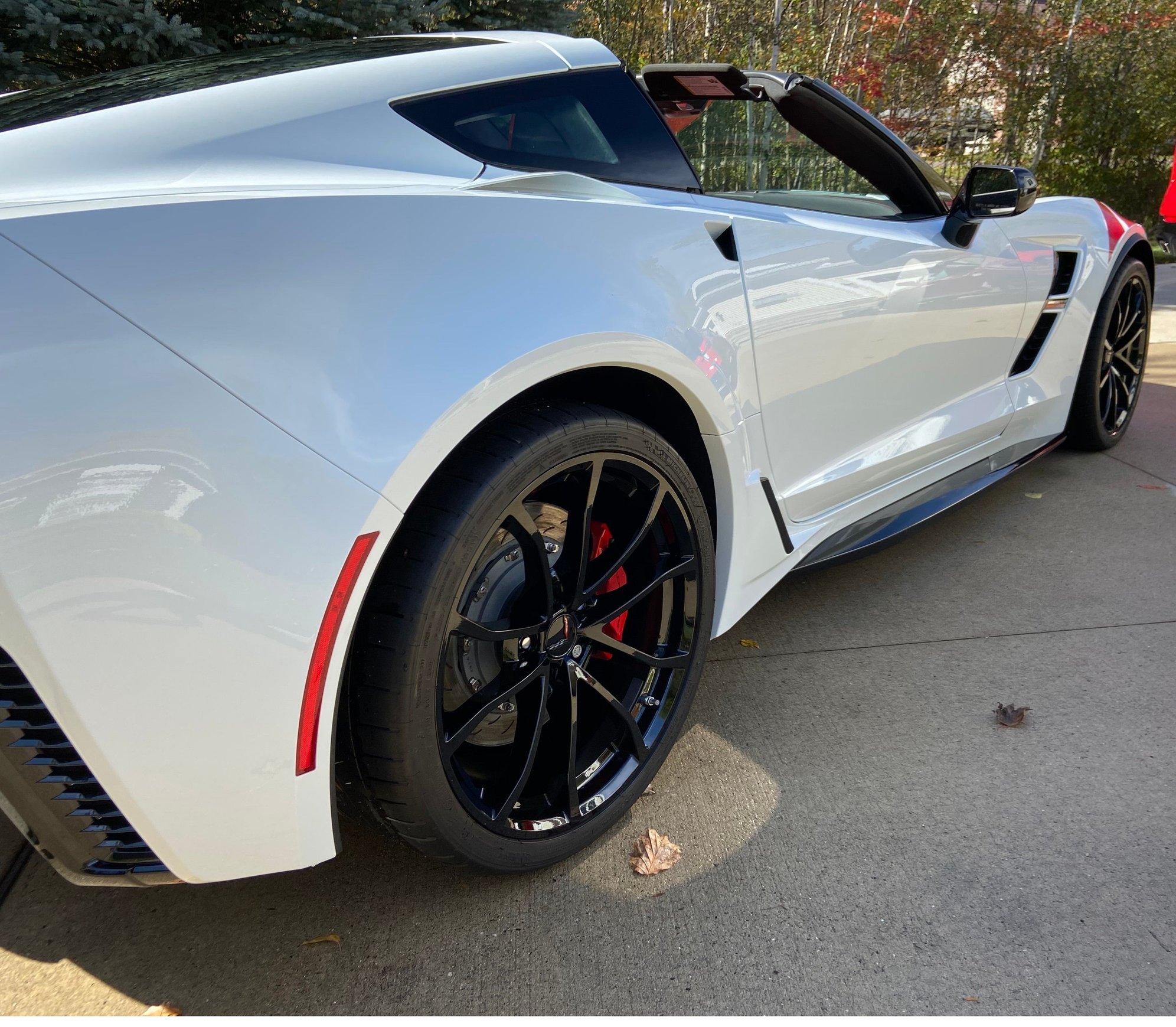 SOLD - 2019 Grand Sport 2LT Coupe, Auto, Arctic White, Red interior in ...