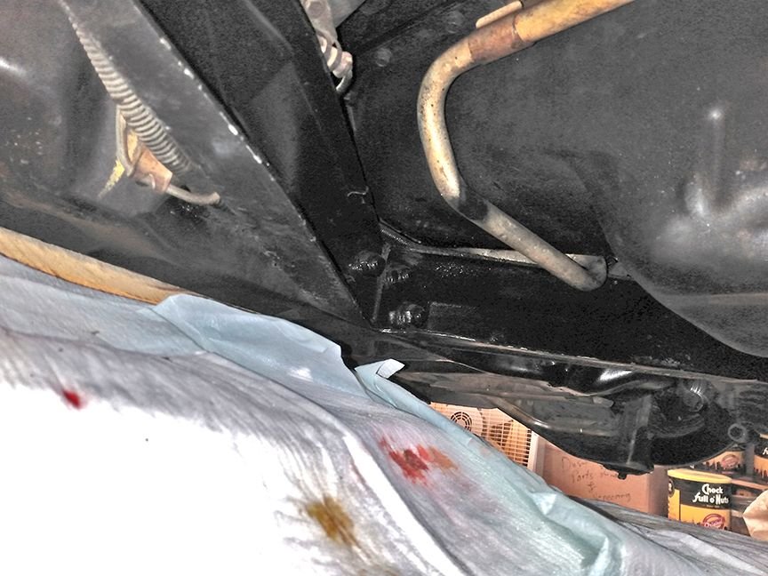 Engine support while changing mounts KC4 in the way - CorvetteForum ...